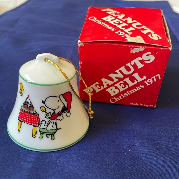 Peanuts | Holiday | Snoopy Christmas 977 Peanuts Snoopy Xmas Pudding ...